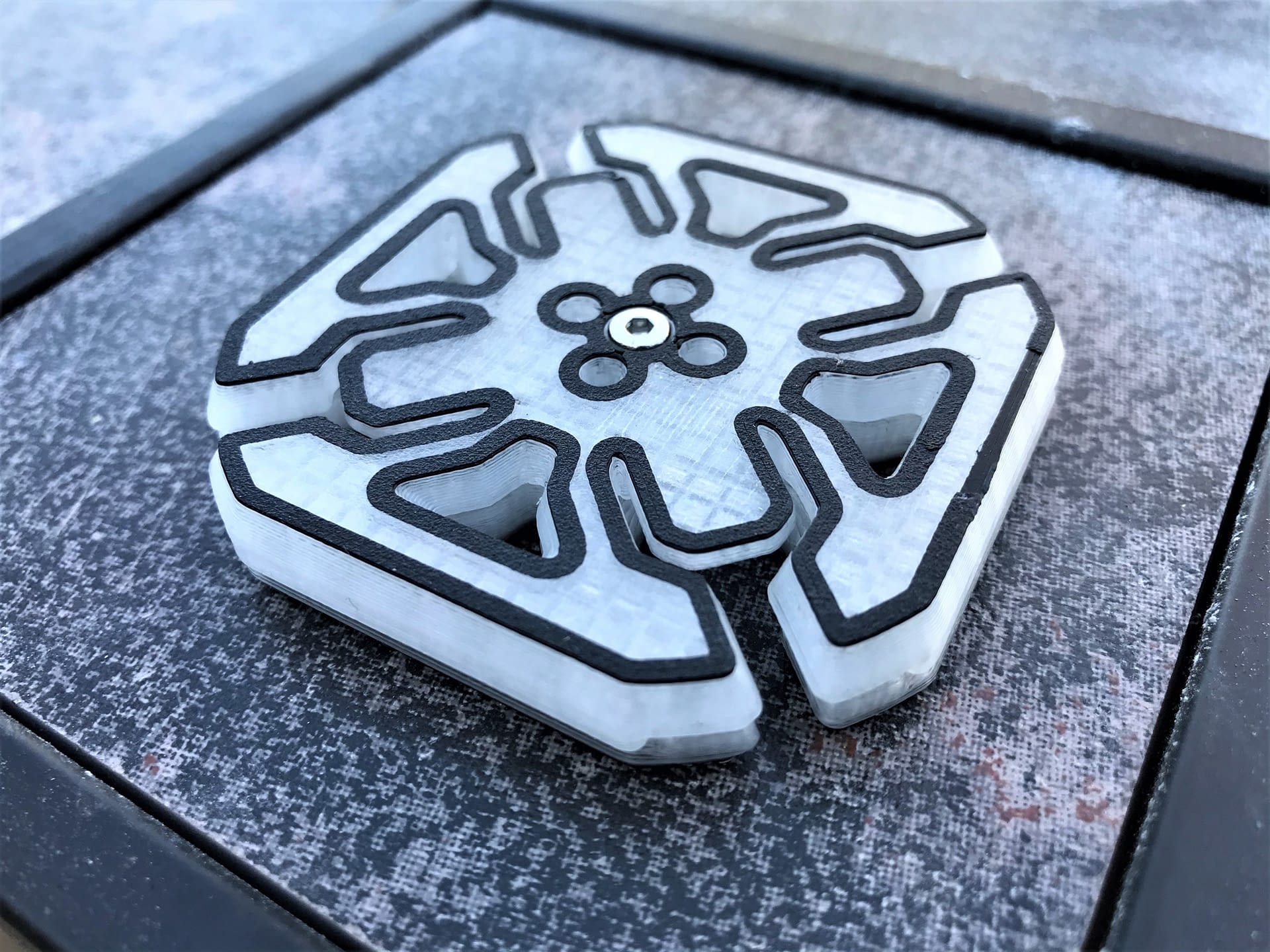 Love-4 Pride LED Orbit – UFObjects